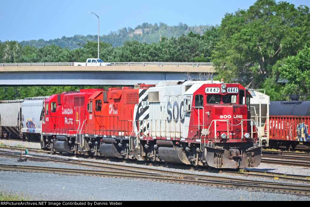 SOO 4442, CP's Tomah Sub.